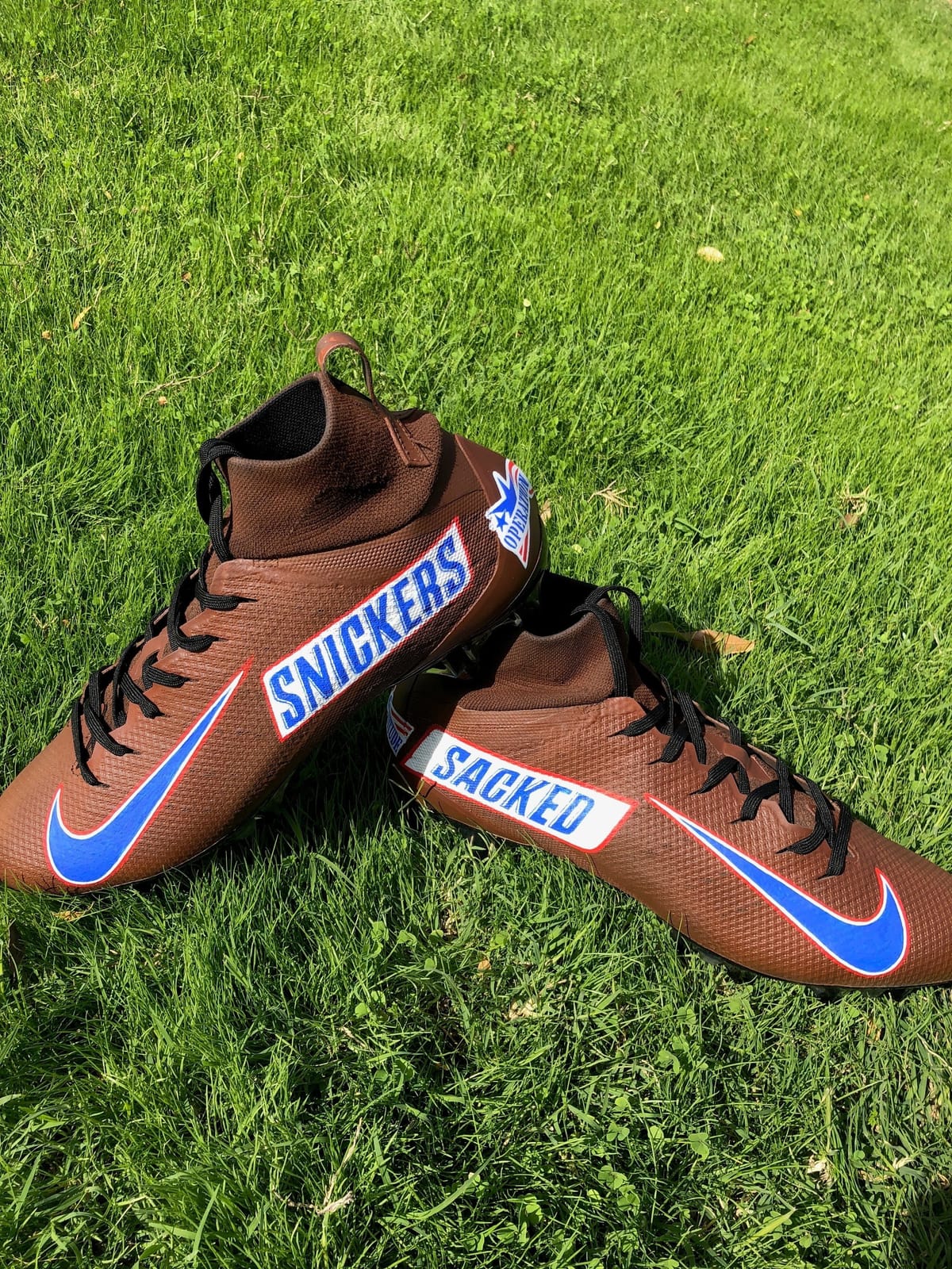 Dallas Cowboys star “Tank” Lawrence teams with Snickers to support the ...